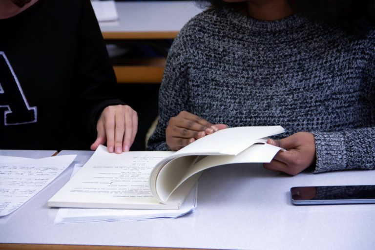 IELTS: Writing Part 2 - How To Write A Discursive Essay | Oxford House ...